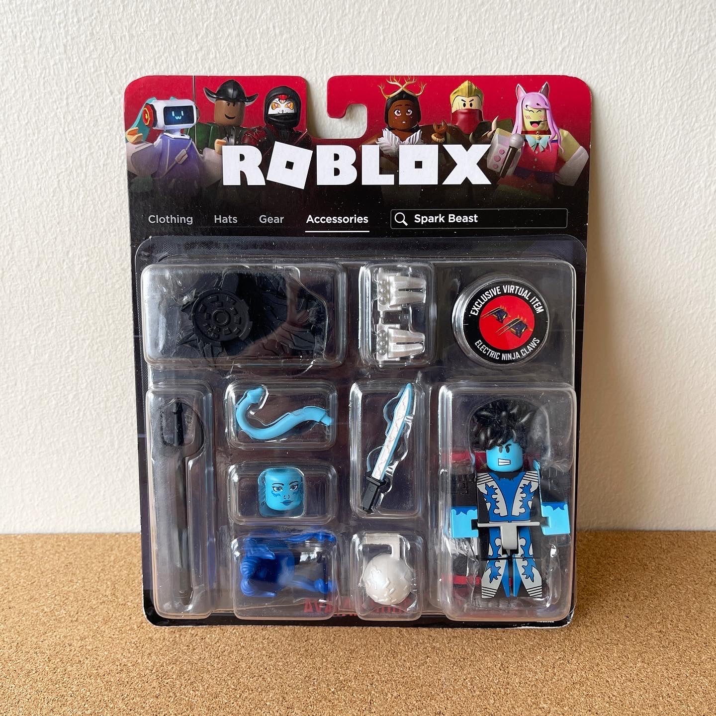 Roblox Avatar Shop Series Collection: Sparks Beast Figure Pack ...